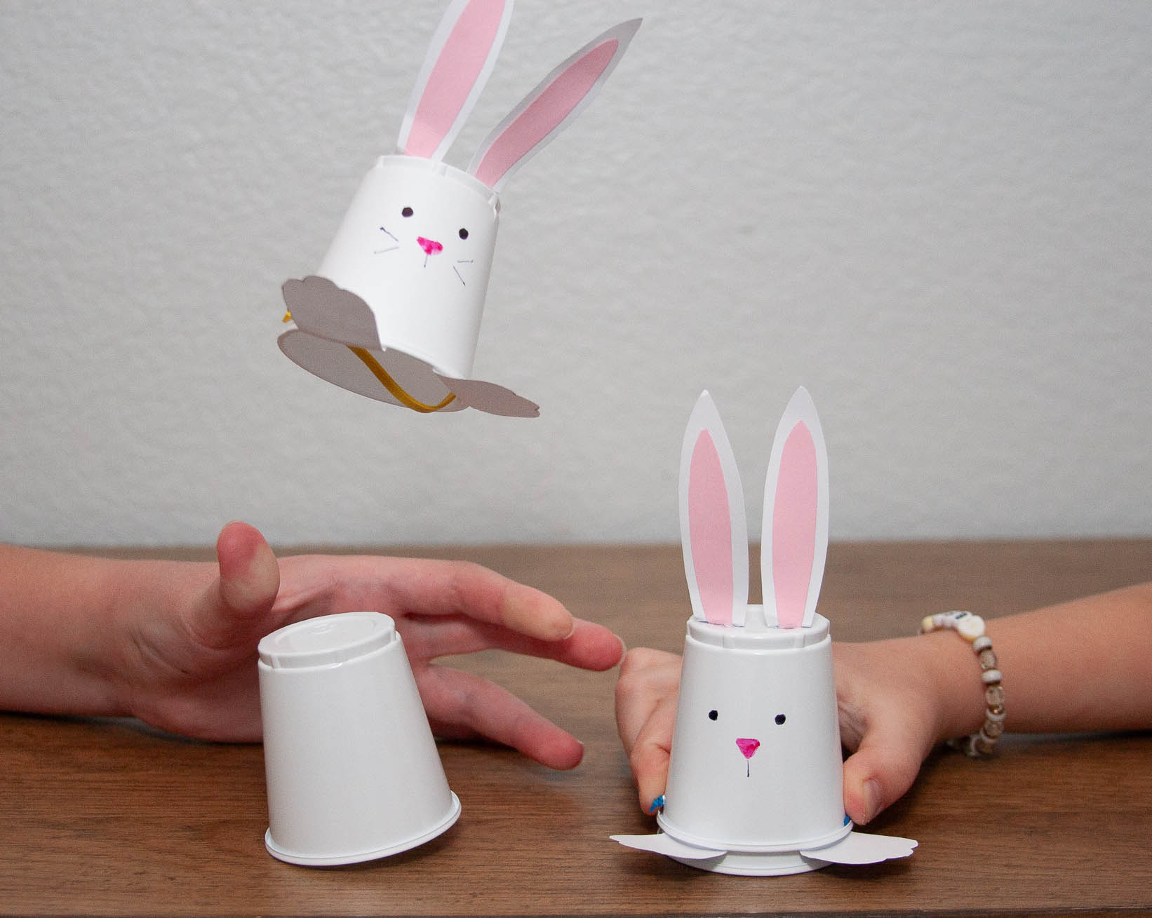 Adorable and Easy Hopping Bunny Craft for Kids - inlovewithlearning.com
